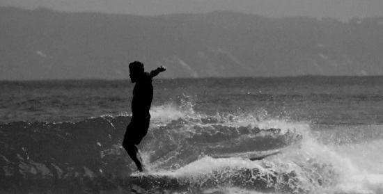 Surfear con amigos y la cámara de Andy Staley - SURFER RULE