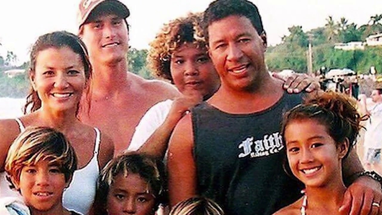 VIDA Y MUERTE: LA HISTORIA DE AARON GOLD • SURFER RULE.