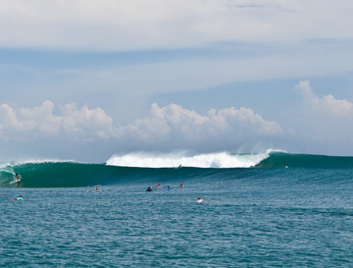 El surf en Timor es ir a una isla perdida con rompientes espectaculares