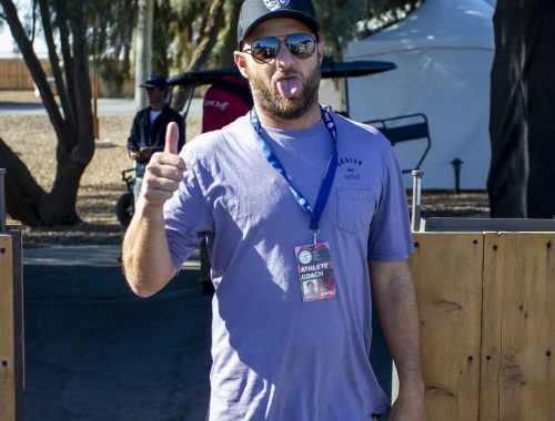 JAKE PATERSON, TRAS LOS EPISODIOS DE "SNAKETALES" • SURFER RULE • Más ...