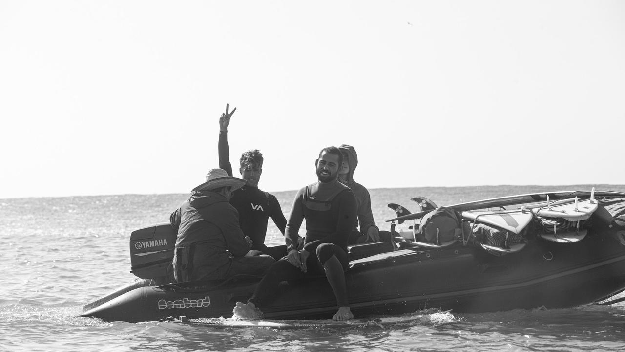 SERIE DOCUMENTAL DEL HAWAIANO BILLY KEMPER - SURFER RULE