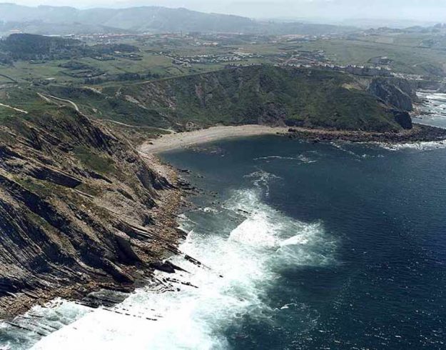 MEÑAKOZ, EXCELENCIA EUROPEA BIG WAVE • SURFER RULE • Más que surf, olas ...