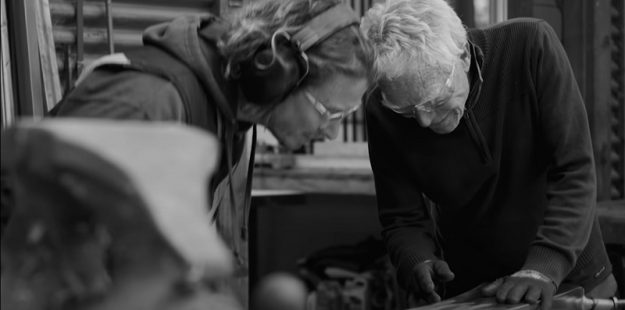 Nate Tyler en la serie The Radicals - SURFER RULE