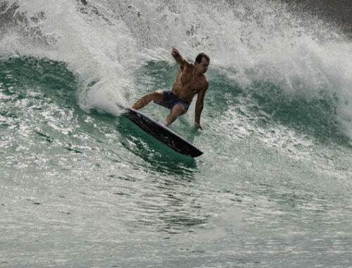 Julian Wilson, la vuelta a la escena del surf - SURFER RULE